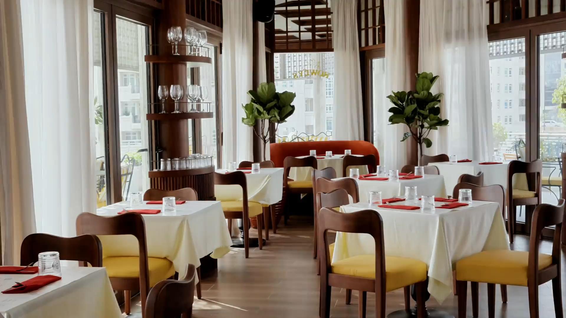 Rowley’s Steakhouse Dubai | Steakhouse Near Me with Burj Khalifa Views